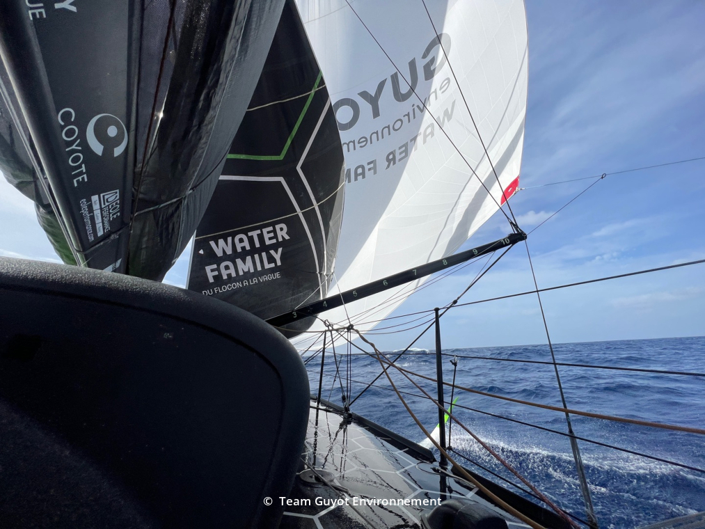 Transat Jacques Vabre. Benjamin Dutreux : "On a sorti notre « voomper