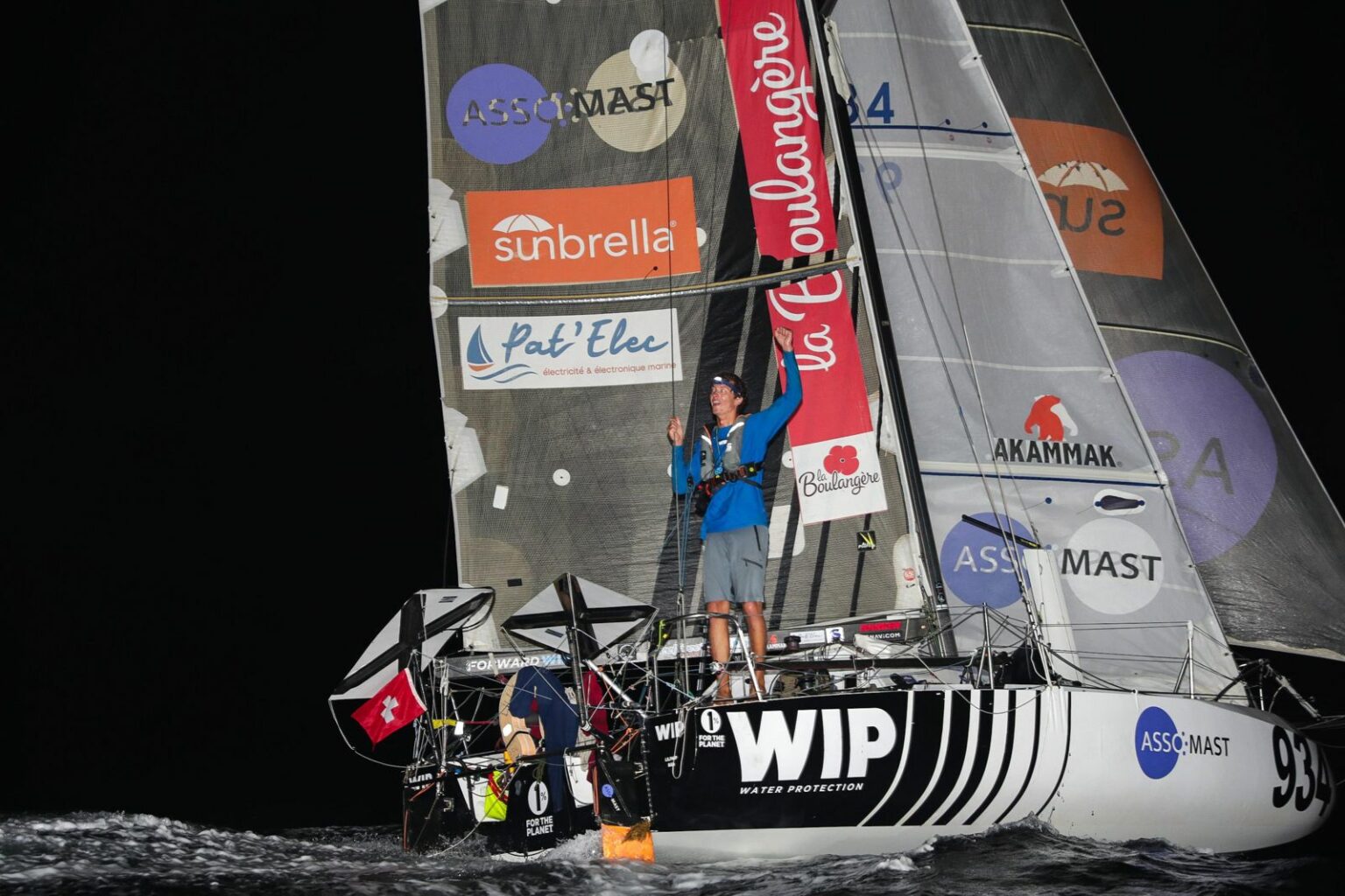 Mini-Transat. Mathis Bourgnon vainqueur à Saint François après un ...